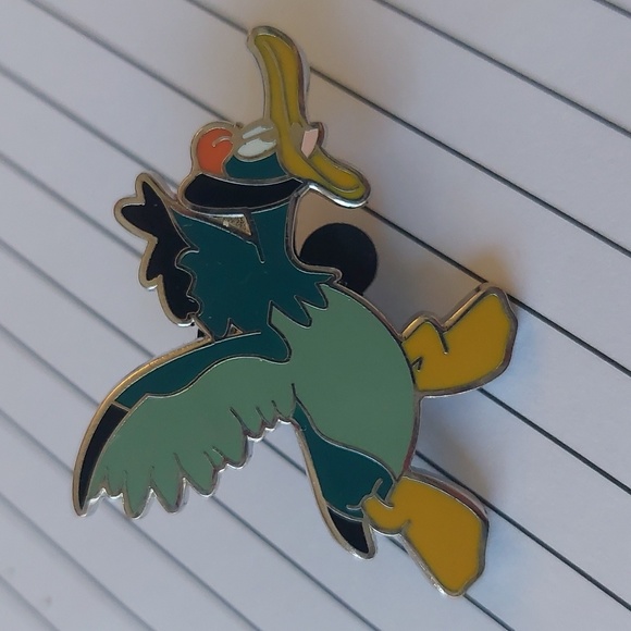 Disney | Jewelry | Disneys Duck Pin | Poshmark